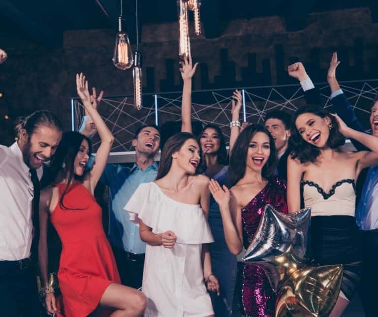 37 Fun & Memorable 18th Birthday Party Ideas