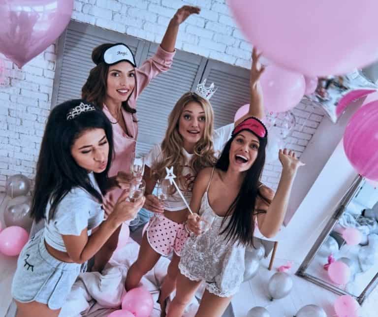 37 Fun & Memorable 18th Birthday Party Ideas