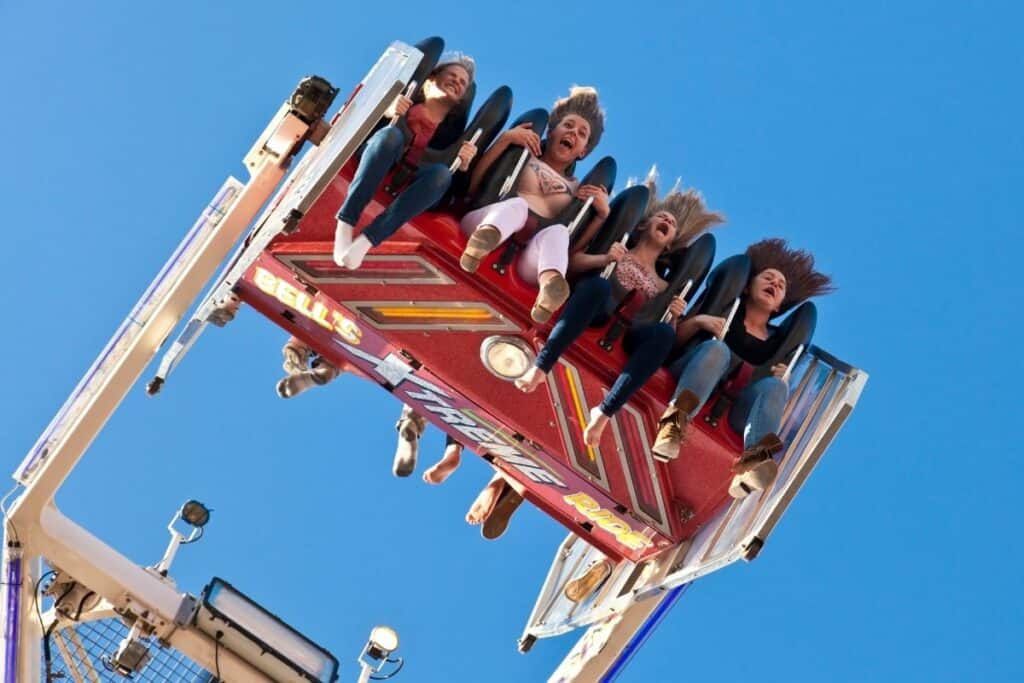 25 Cool Outdoor Birthday Party Ideas for Teens & Tweens